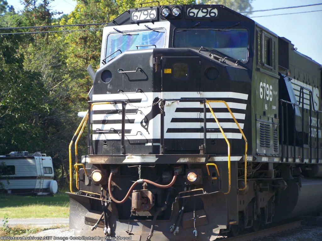 NS 6796 Southbound to Savannah